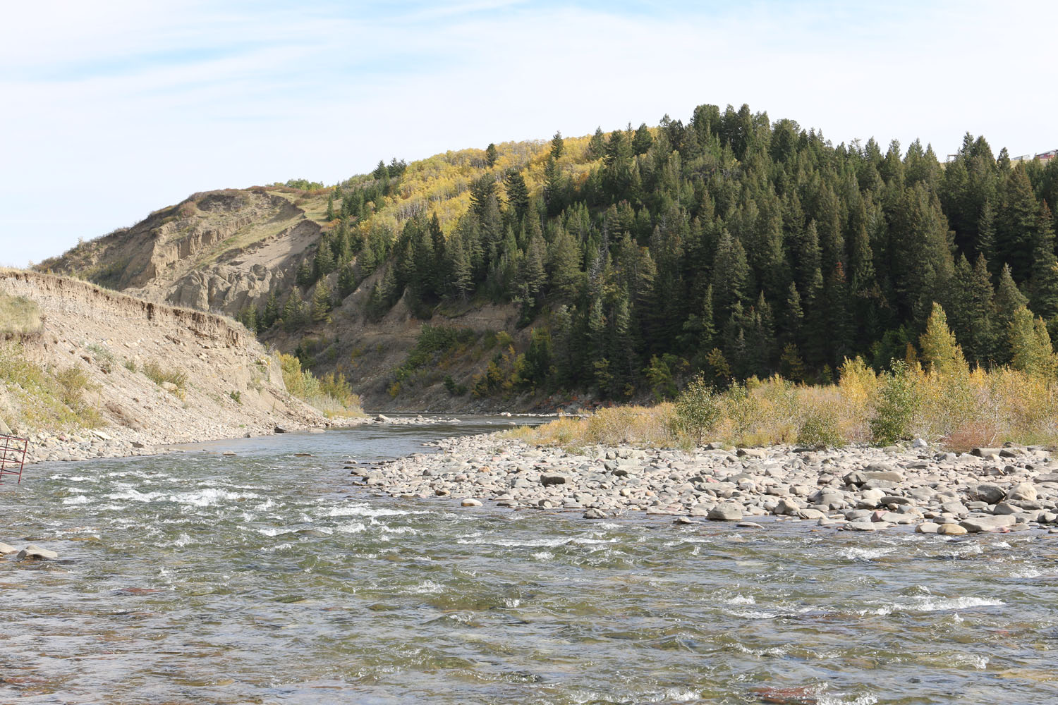 castle-riverfront-land